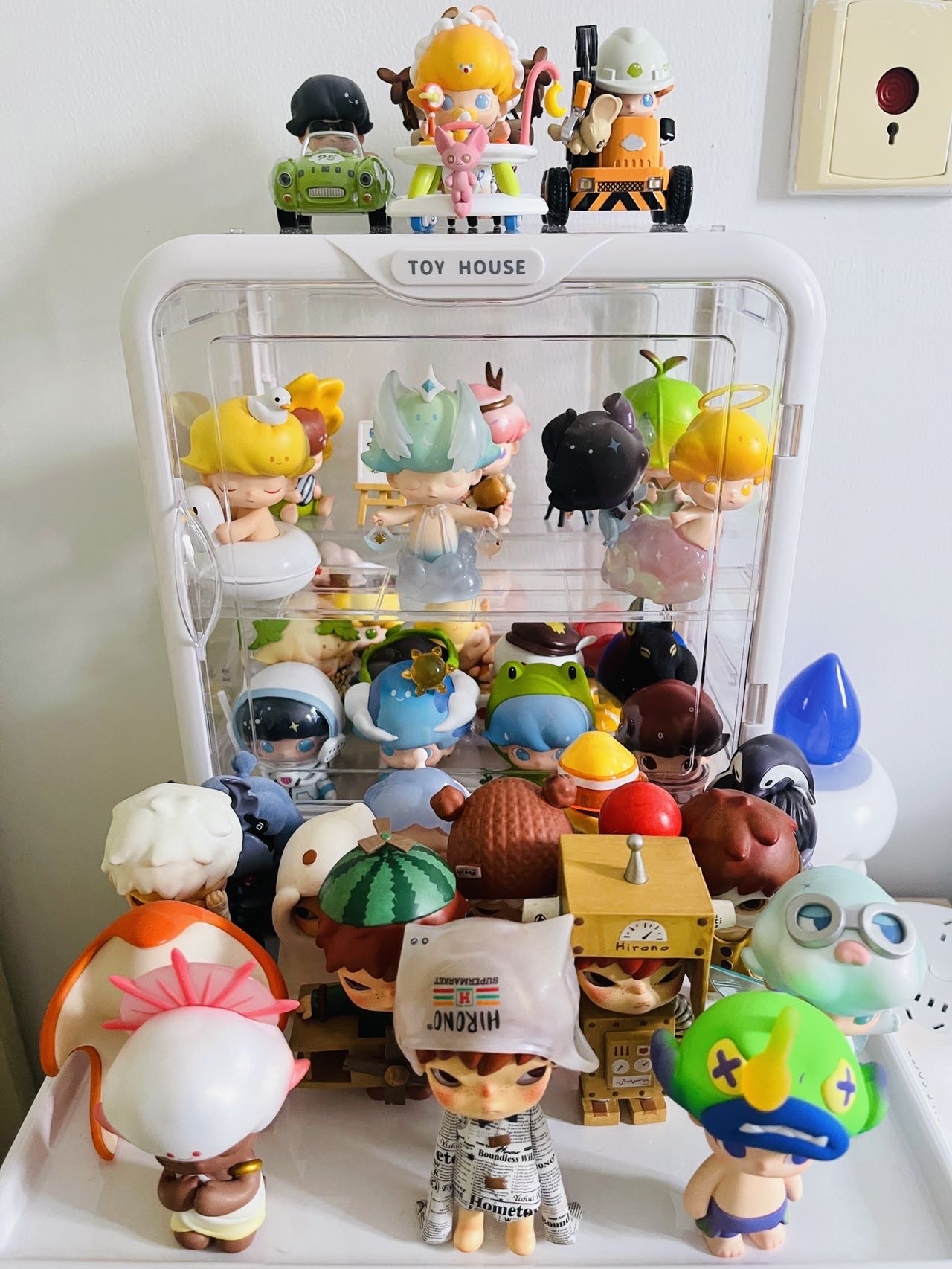 DIMOO Where We Go Series - Blind Box - POP MART (United States)